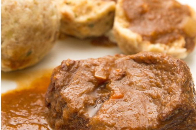 Fleischlaberl mit Erdäpfelpüree - So schmeckt NÖ